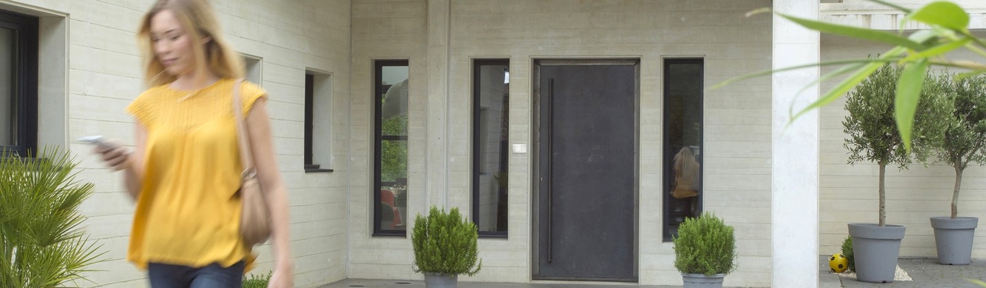 Somfy Connected Door lock: Open your door remotely with Somfy Keys app